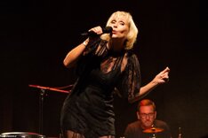 Nathalie Lermitte "Sur un air de Chabada" - 1Si2Suite-Spectacles de rue ...